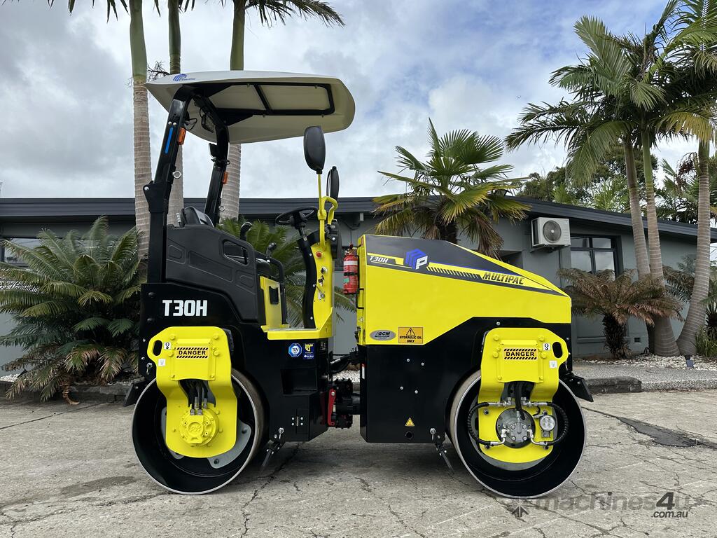 New 2021 multipac New 2023 Multipac 3T Tandem Vibrating Roller Double ...