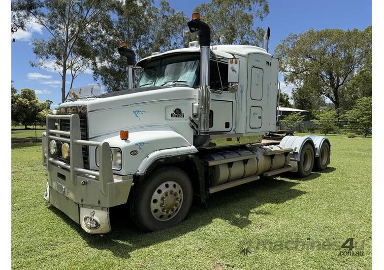 Buy Used 1999 Mack 1999 MACK TRIDENT PRIME MOVER Trucks (1065217 ...
