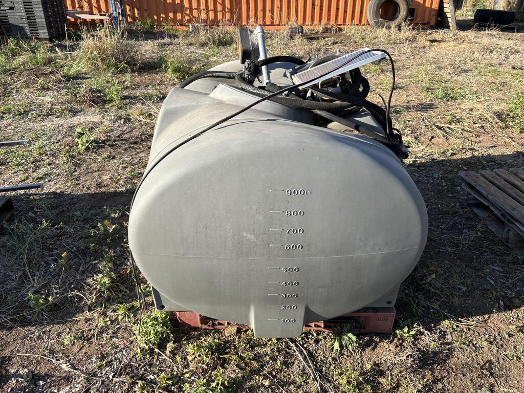 Used 1000 Litre Diesel Pod with Hose and Handle Farm Machinery (1161217 ...