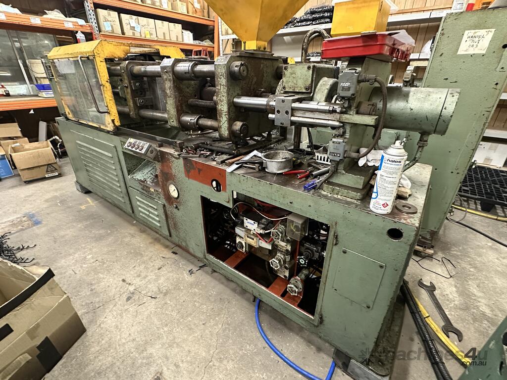 Used WJ Handel 45 65 Injection Moulding Machine Excludes tooling ...