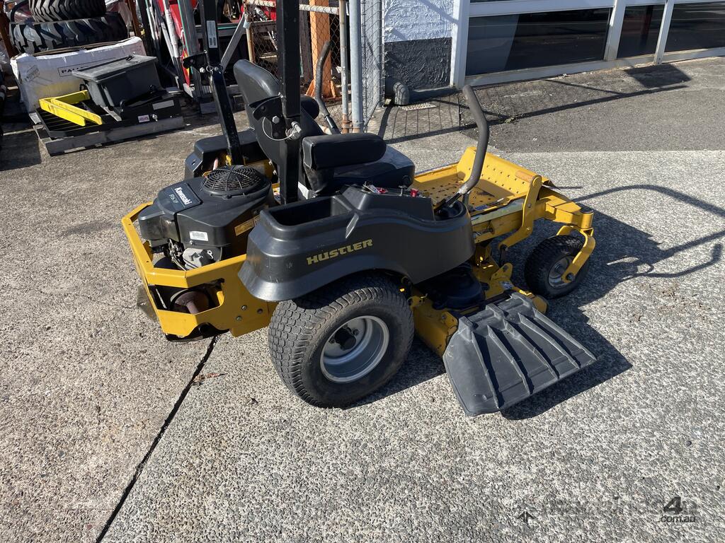 Used hustler FASTRAK 48 Zero Turn Mowers (943417)