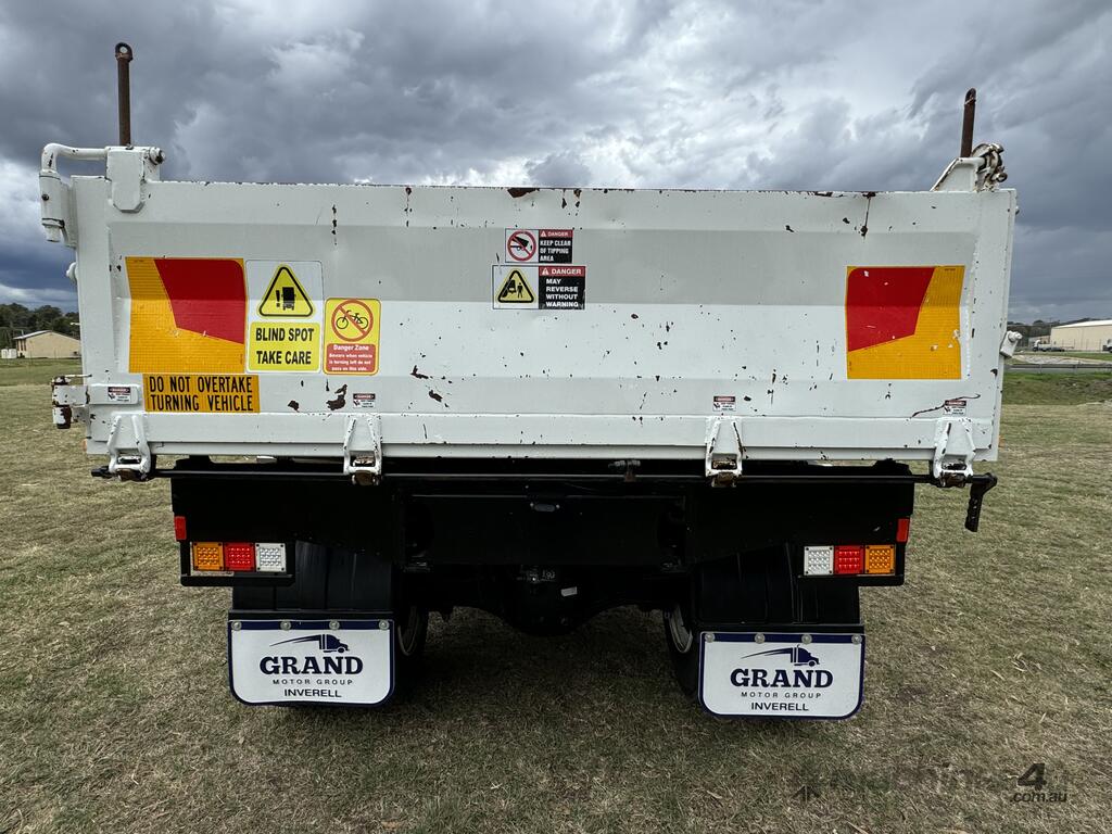 Buy Used 2012 Isuzu FTS800 Tipper Trucks in INVERELL, NSW