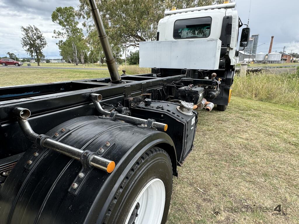 Buy Used 2012 Isuzu FTS800 Tipper Trucks in INVERELL, NSW