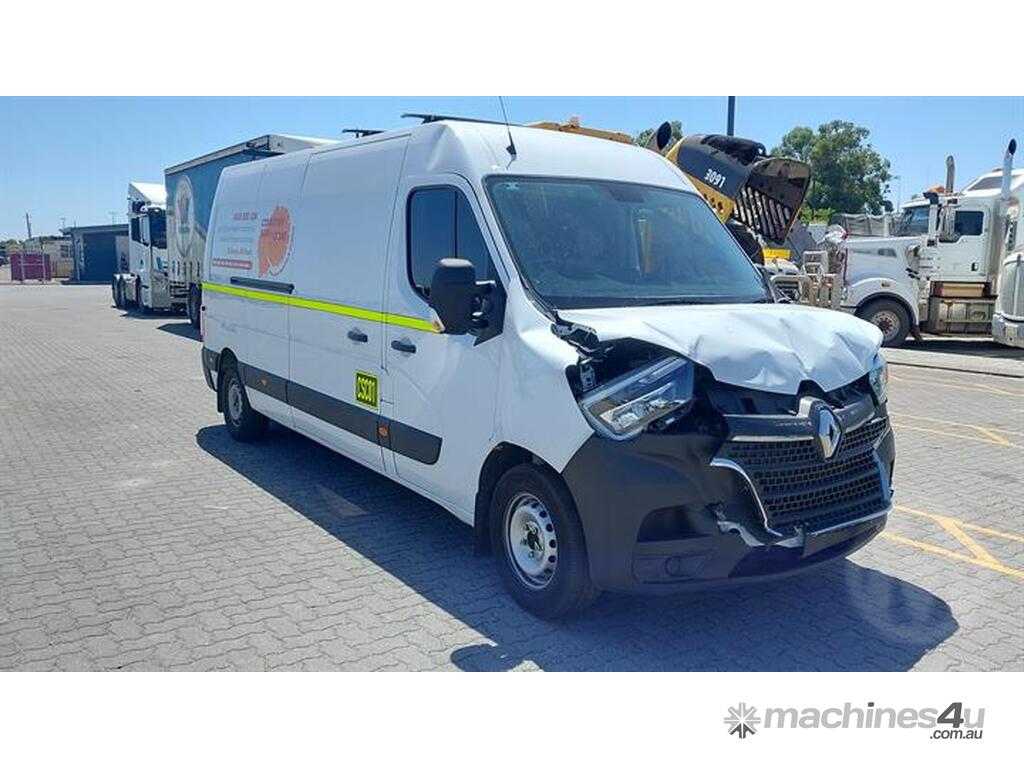 Buy Used renault Renault Master Service Trucks (1095018)