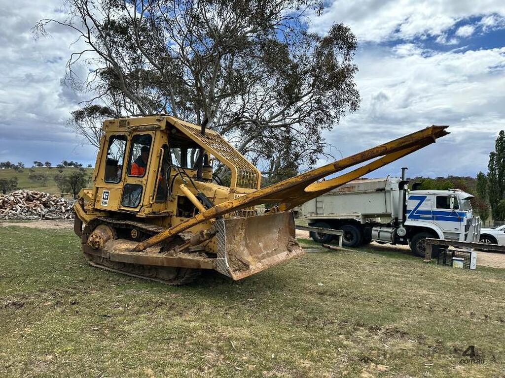 Used 1978 caterpiller CAT D4E DOZER Dozer (1201018)