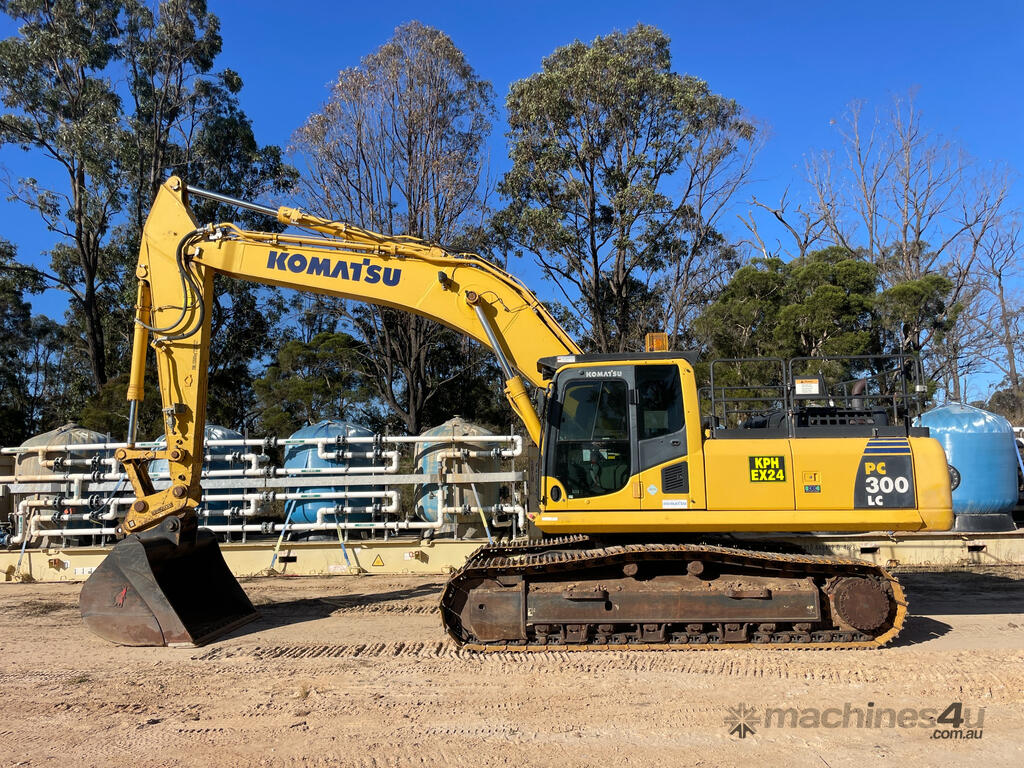 Used 2018 komatsu PC300 LC-8MO Excavator (880218)