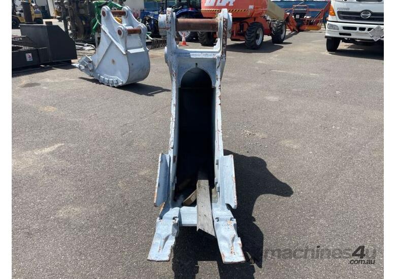 Used CA-CX300 450mm Bucket with Teeth Weight 868Kg Hitch 90mm Pin ...