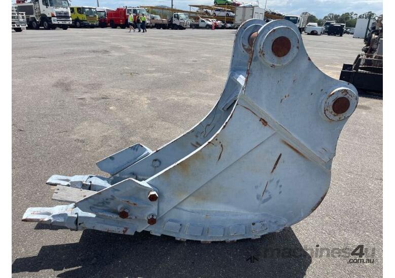 Used CA-CX300 450mm Bucket with Teeth Weight 868Kg Hitch 90mm Pin ...