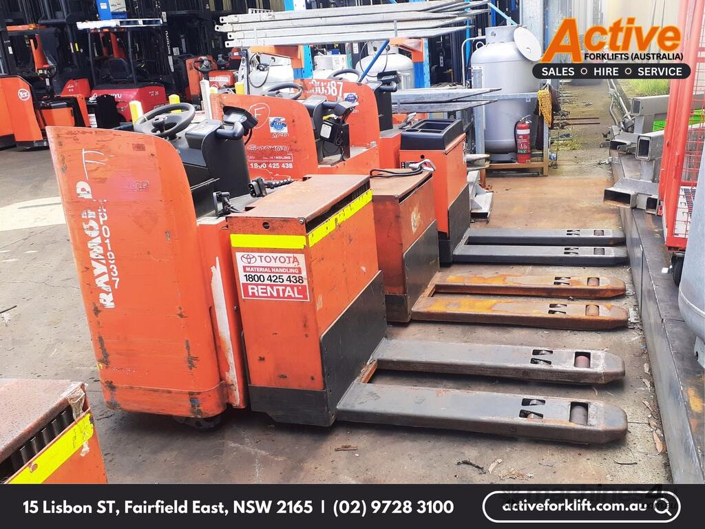 Used raymond 8900 Pallet Trucks (953718)