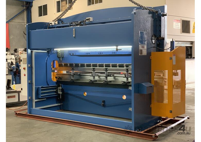 New 2020 steelmaster 3200mm x 135Ton Graphical 2 Axis CNC Servo Driven ...