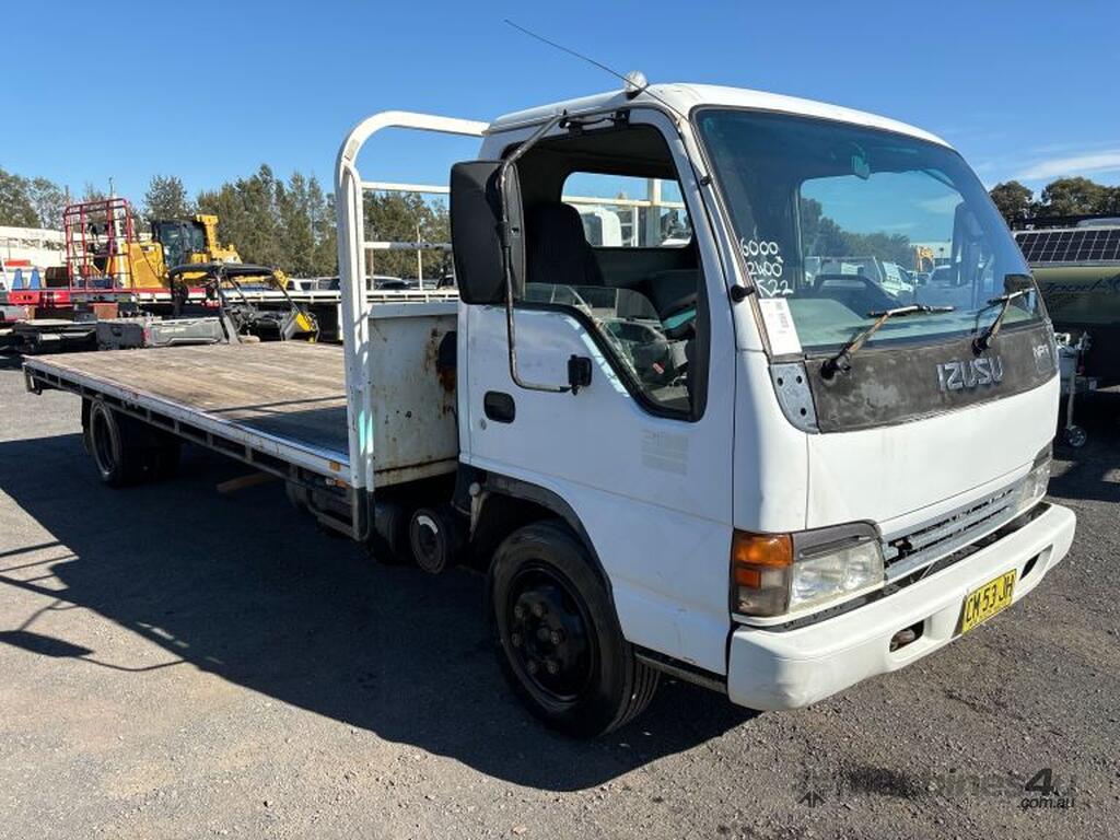 Buy Used 2004 Isuzu NPR300 Refrigerated Truck in , - Listed on Machines4u