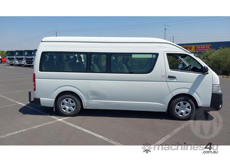 Buy Used Toyota HIACE Trucks (1073002) - Listed on Machines4u