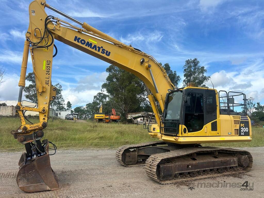Used 2017 komatsu PC200LC-8 Excavator (1109202)