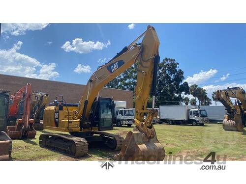 Used Caterpillar 323FL Excavator in , - Listed on Machines4u