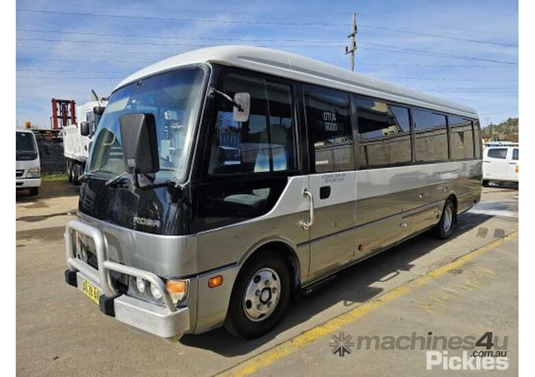 Buy Used 2003 Mitsubishi ROSA BE600 Commuter Bus in , - Listed on ...
