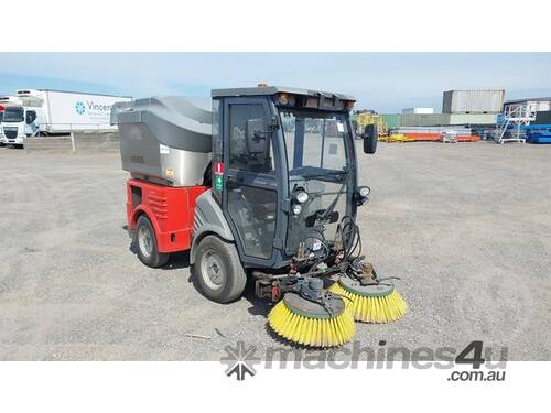 Used hako CITYMASTER Ride On Sweeper (1082720) - Listed on Machines4u