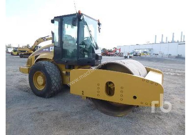 Used 2007 Caterpillar CS663E Roller Compactors in , - Listed on Machines4u