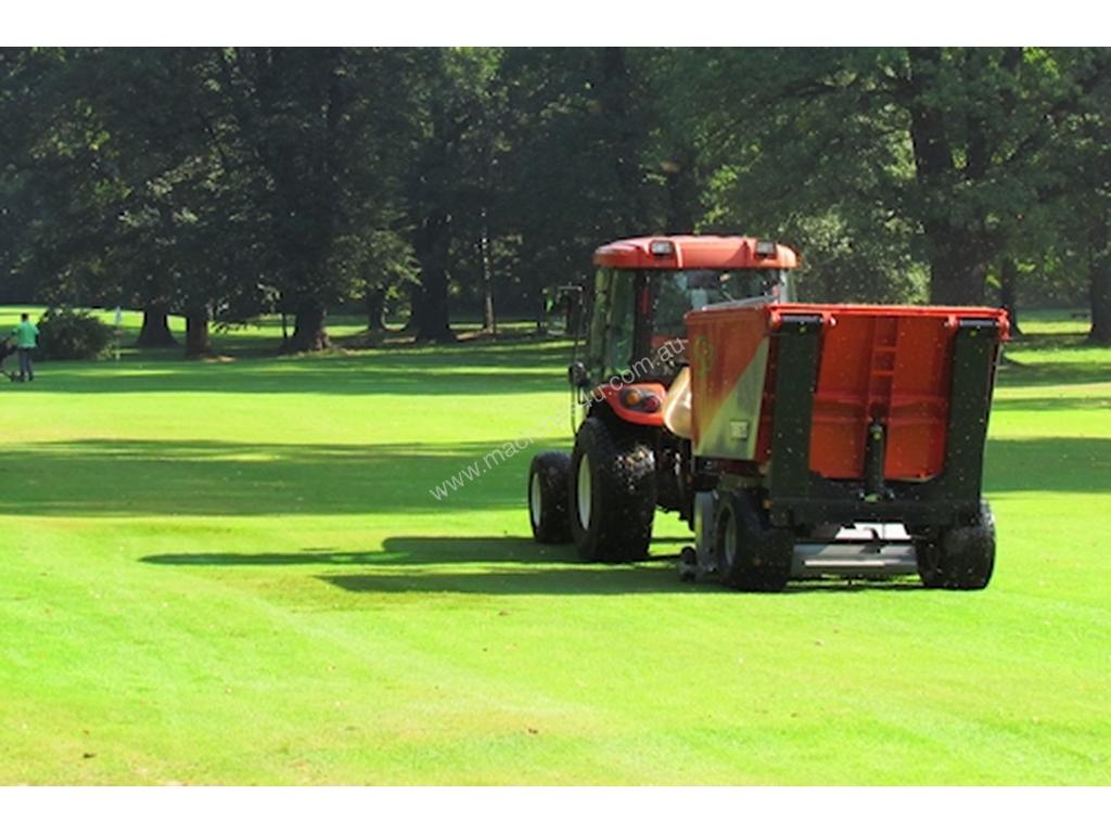 New Trilo S3 Turf Vacuum Sweeper (598720)