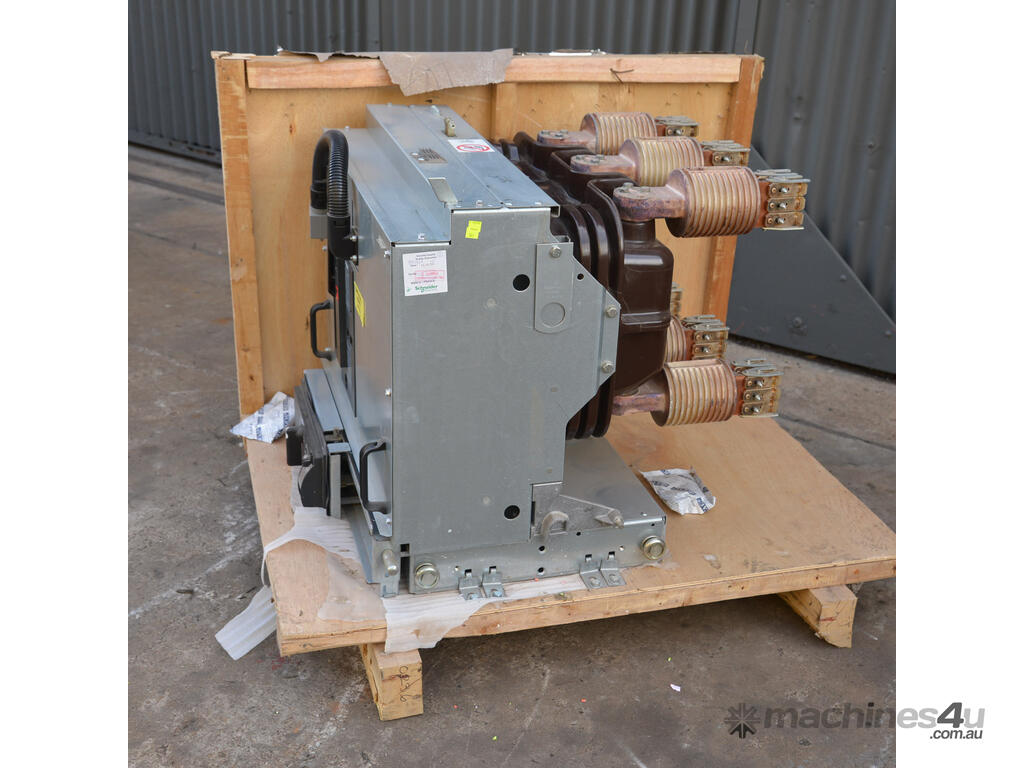 New schneider electric LF3 Circuit Breaker (748920)