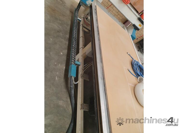 Used 2010 Not Specified Unknown 3-Axis CNC Router Flatbed Nesting CNC ...