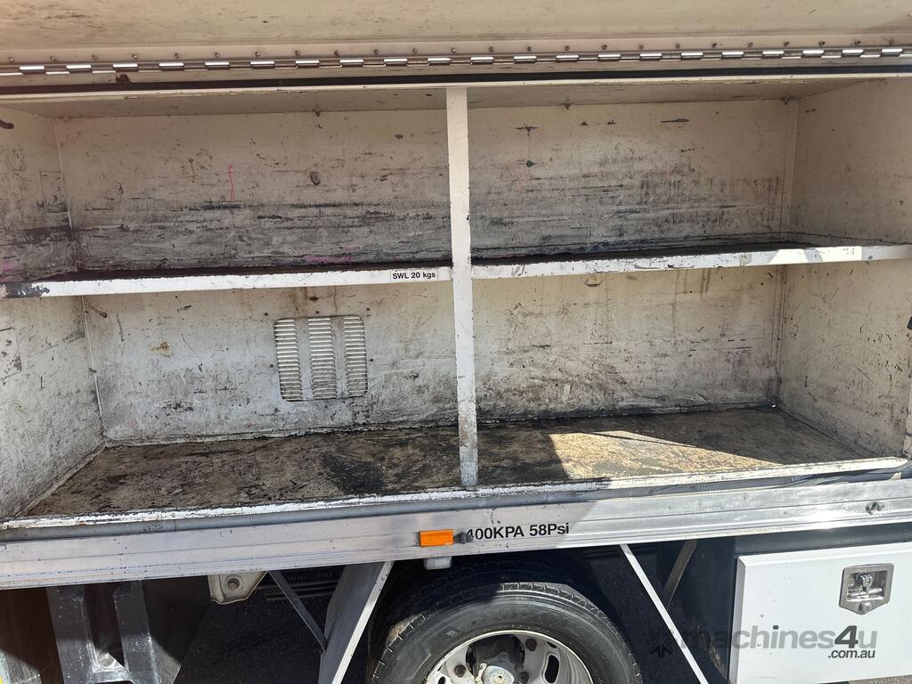 Buy Used 2011 mercedes benz Sprinter 516 CDI Vans (1158721)