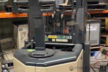 Crown shr-5500 Reach Trucks - New and Used Crown shr-5500 Reach Trucks ...