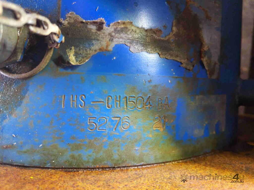 Used IHS IHS Hydraulic Ram (914921)