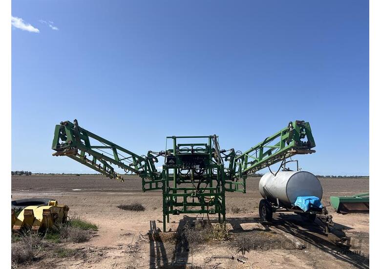 Used Seris Seris 24m Sprayer w John Deere Rate Controller Sprayers ...