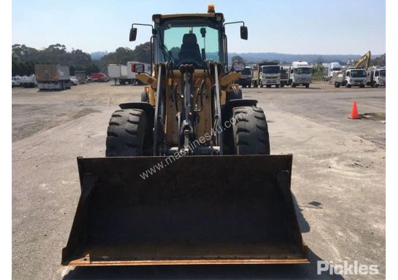 Used Volvo L45F Wheeled Loader in , - Listed on Machines4u