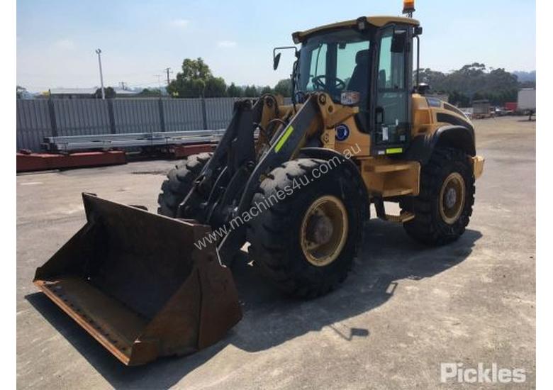Used Volvo L45F Wheeled Loader in , - Listed on Machines4u