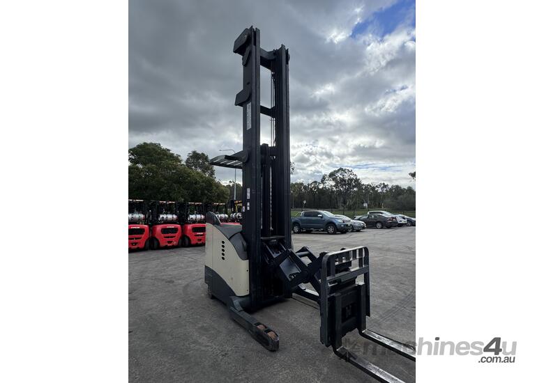 New 2004 Crown F1385 Crown RD5280S-30 Double Deep Reach Truck Reach ...