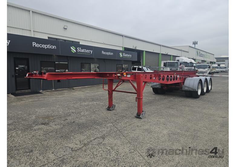 Buy Used 2017 maxi trans 2017 Maxitrans ST3 Triaxle Skel A Trailer Trailers in , - Listed on ...