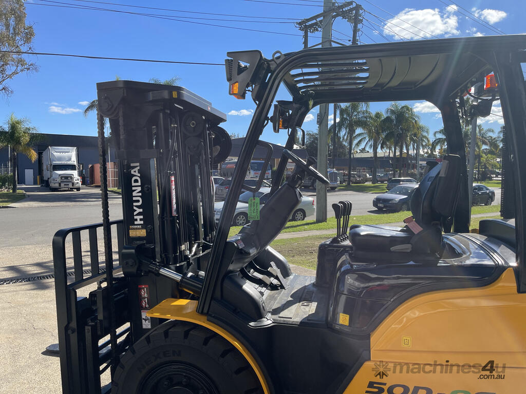 Hire 2021 hyundai 50D-9SA Forklifts and Stackers (891824)