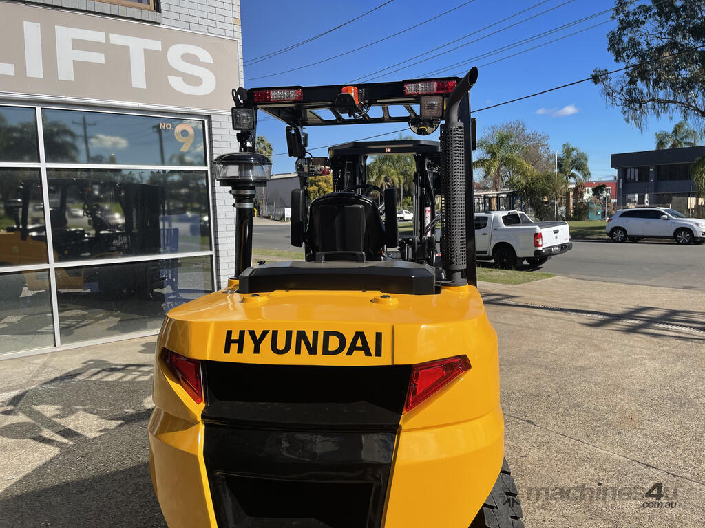 Hire 2021 hyundai 50D-9SA Forklifts and Stackers (891824)