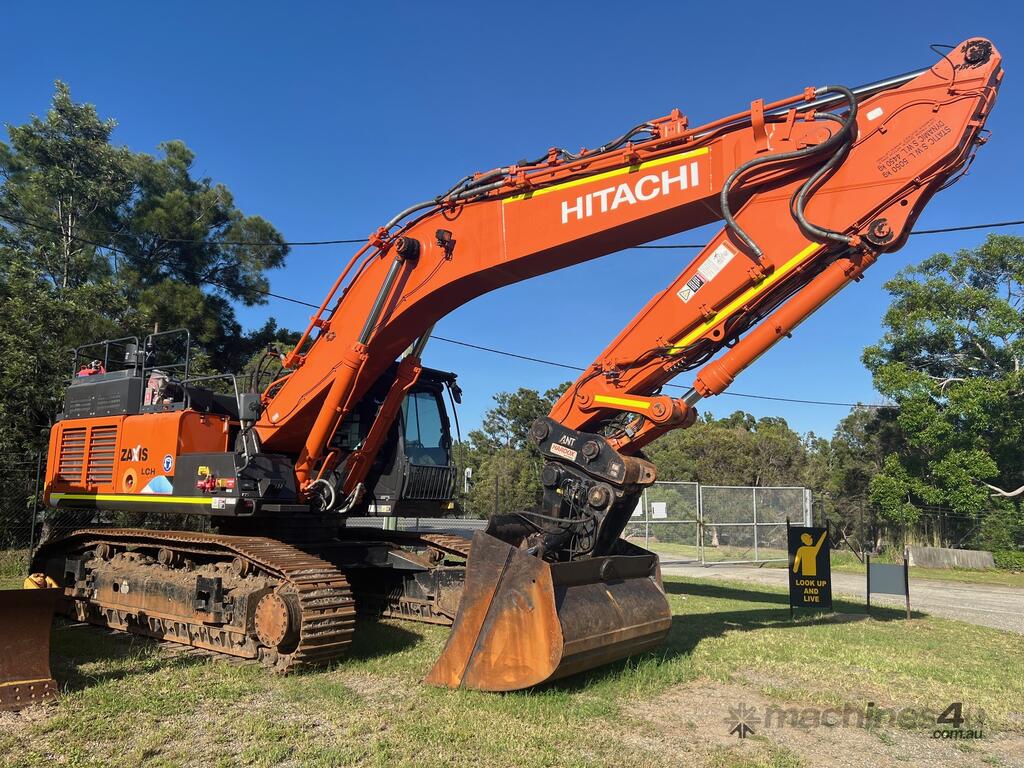 Used 2020 Hitachi 2020 Hitachi ZX490-5 Excavator Excavator in , - Listed on Machines4u