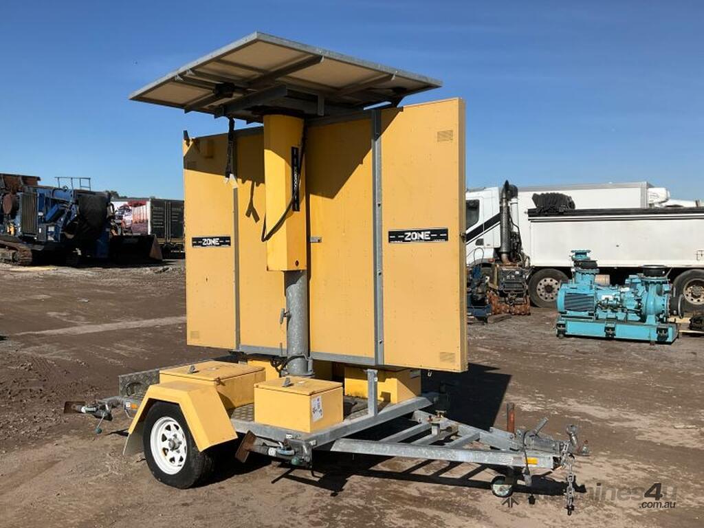 Buy Used 2013 Safe Roads 2013 Safe Roads F1504001C Single Axle Sign ...