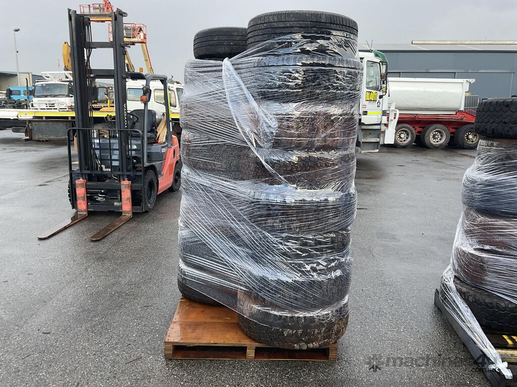 Buy Used Pallet of Assorted Rims and Tyres Truck Rims (1119725 ...