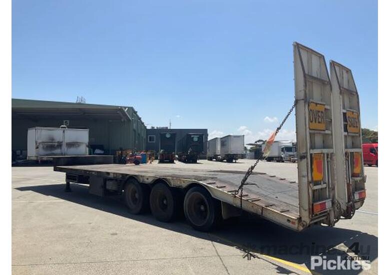 Buy Used airride TRI-AXLE DROP DECK Drop Deck Trailer in , - Listed on ...