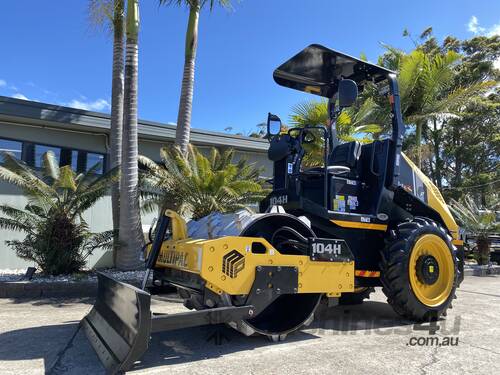 New 2023 multipac 104HP Multipac 4T Roller with Dozer Blade Single Drum ...