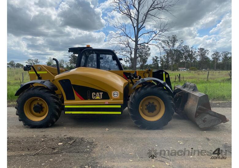 Used 2013 Caterpillar TH407 Telehandler in , - Listed on Machines4u