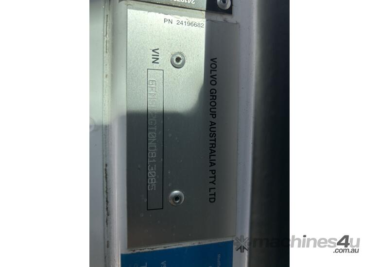 Buy Used 2022 Mack 2022 Mack Superliner CLXT 6x4 Prime Mover Prime ...