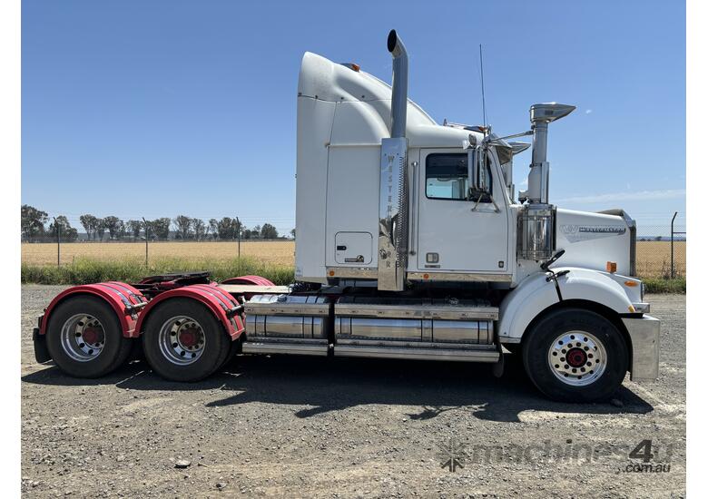 Buy Used 2017 western star 2017 Western Star 4800 6x4 Prime Mover ...