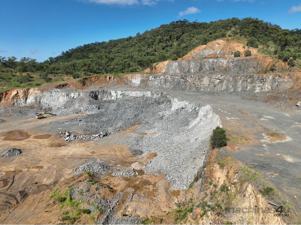 Used FREE HOLD HARD ROCK QUARRY FOR SALE - GLADSTONE QLD Crushing ...