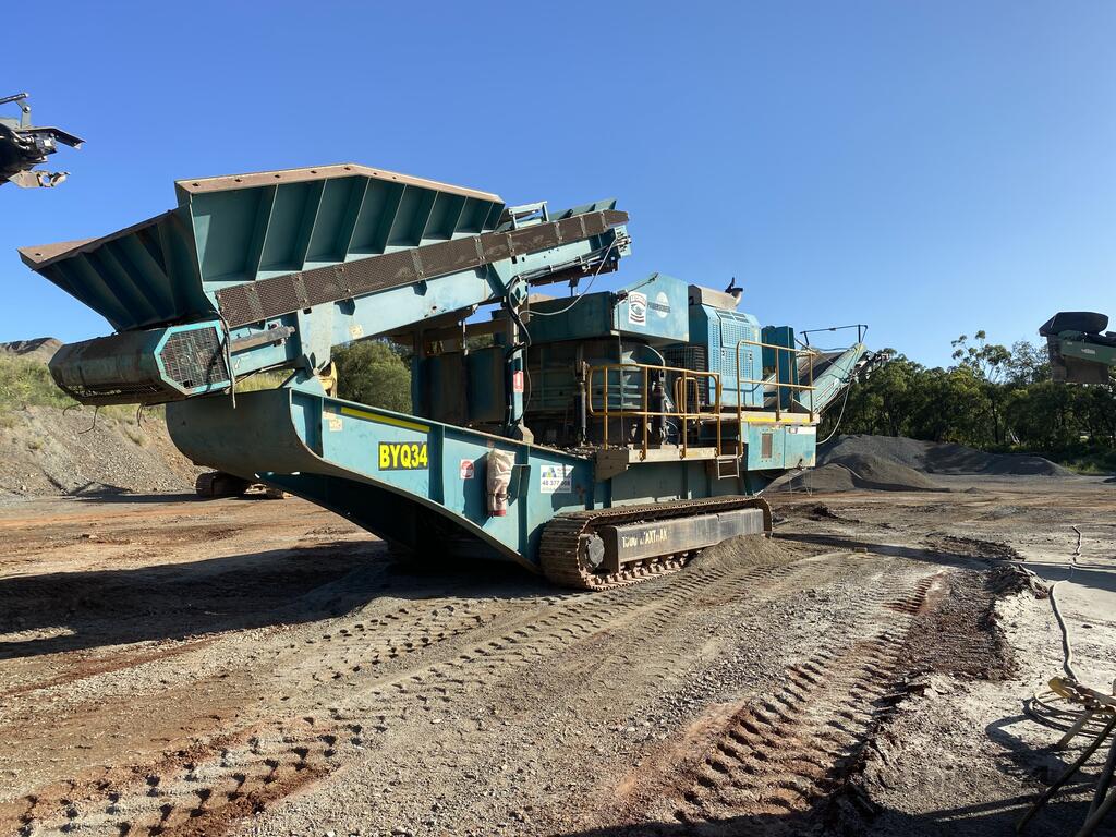 Used FREE HOLD HARD ROCK QUARRY FOR SALE - GLADSTONE QLD Crushing ...