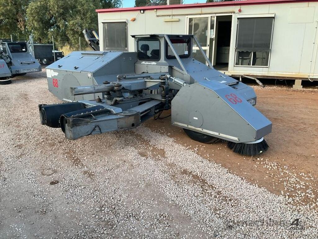 Used 2019 Orchard-Rite 2019 Orchard-Rite Bullet II Shaker Day Cab ...