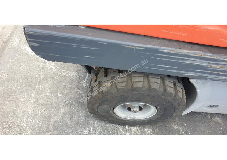 Used hako Ride on sweeper Hako Master Ride On Sweeper in , - Listed on ...