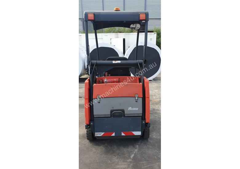 Used hako Ride on sweeper Hako Master Ride On Sweeper in , - Listed on ...
