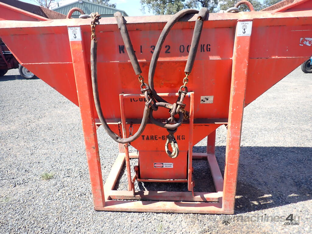 Used 2018 custom made 3 25 ton concrete kibble bucket Concrete Kibble ...