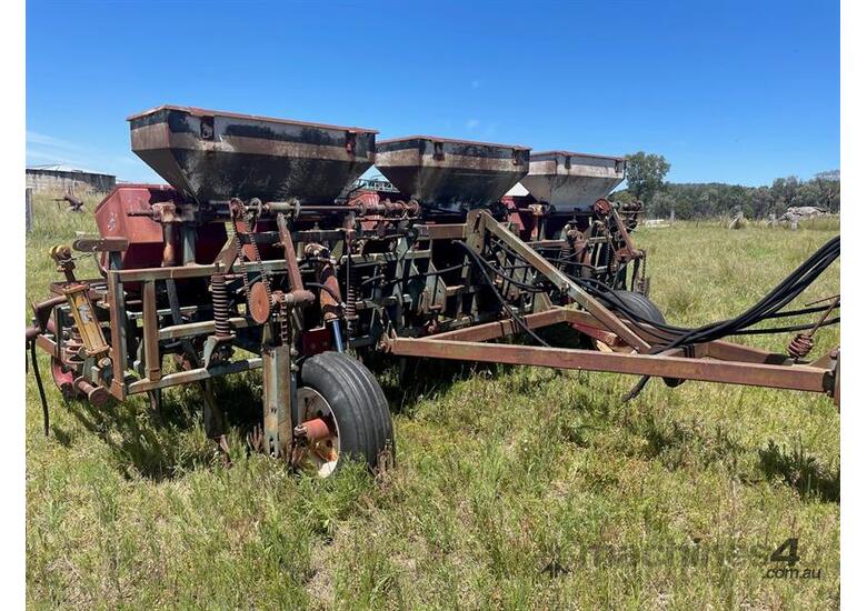 Used janke JANKE 6 ROW SEEDER Tractor Planters (1048828) - Listed on ...