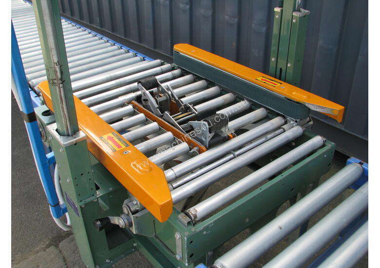 Used VENUS VENUS Carton Sealing Machine in , - Listed on Machines4u